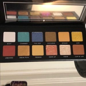 Boxy Charm | Makeup | Nib Boxy Charm Hello Charmer Eyeshadow Palette ...